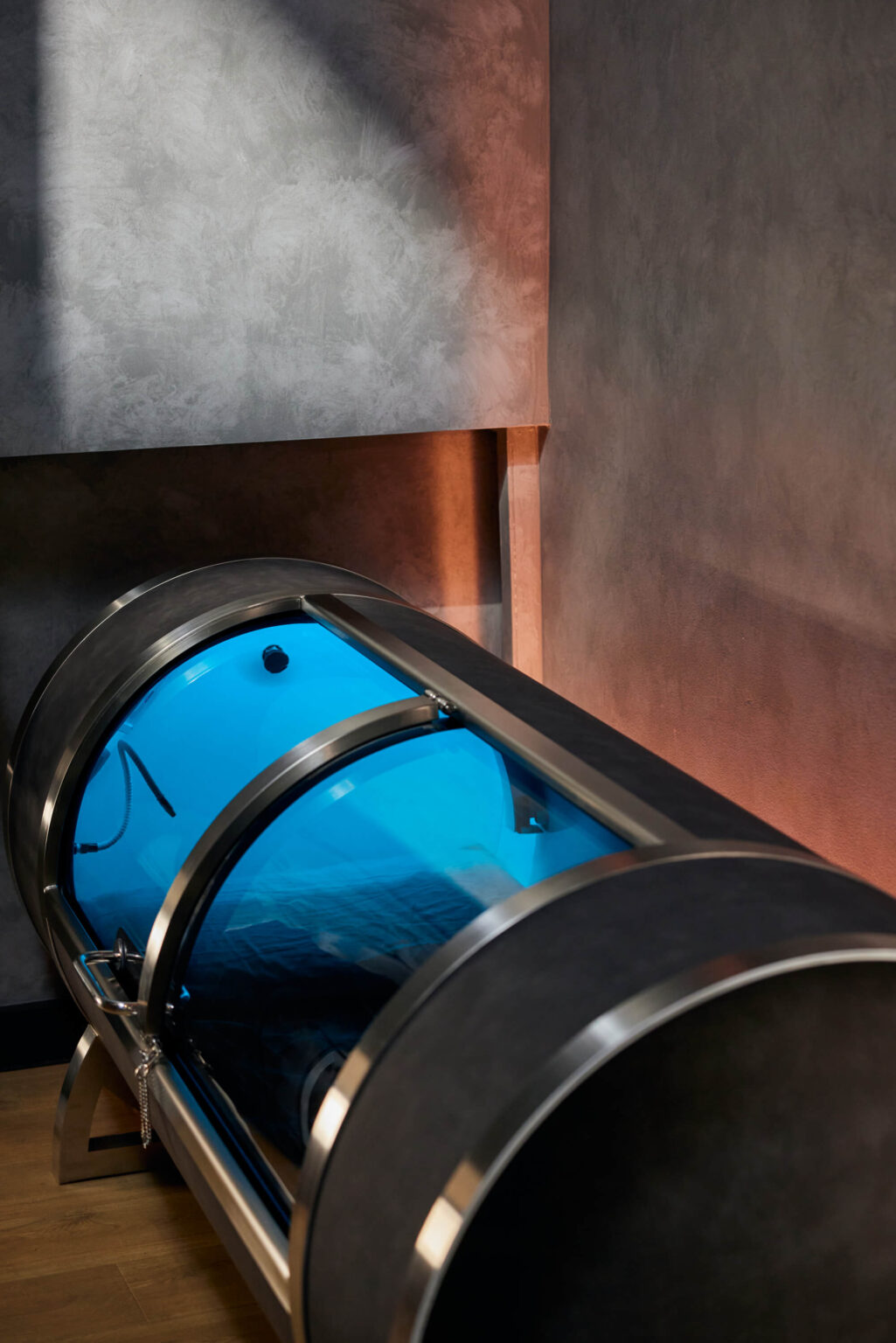 Hyperbaric Oxygen Chamber - Kadoon Wellness